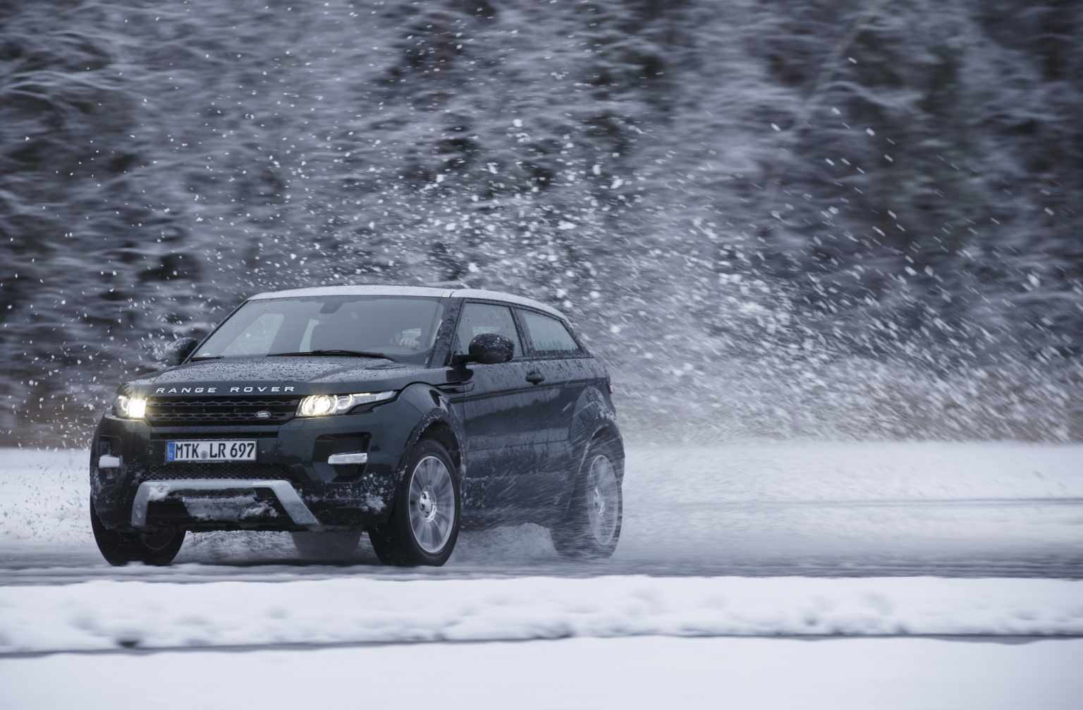 RCV's Guide to Driving Your Land Rover in the Snow
